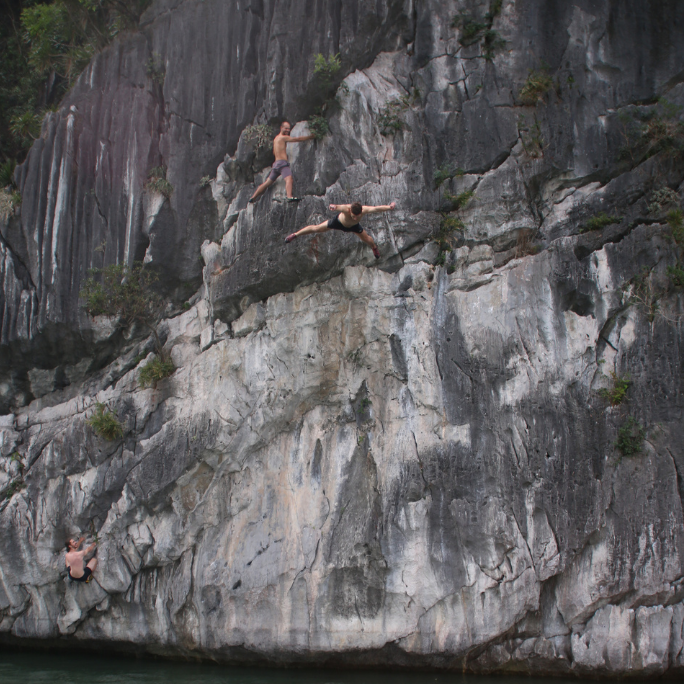 1 Day Cliff Jumping, Kayaking and Deep Water Solo